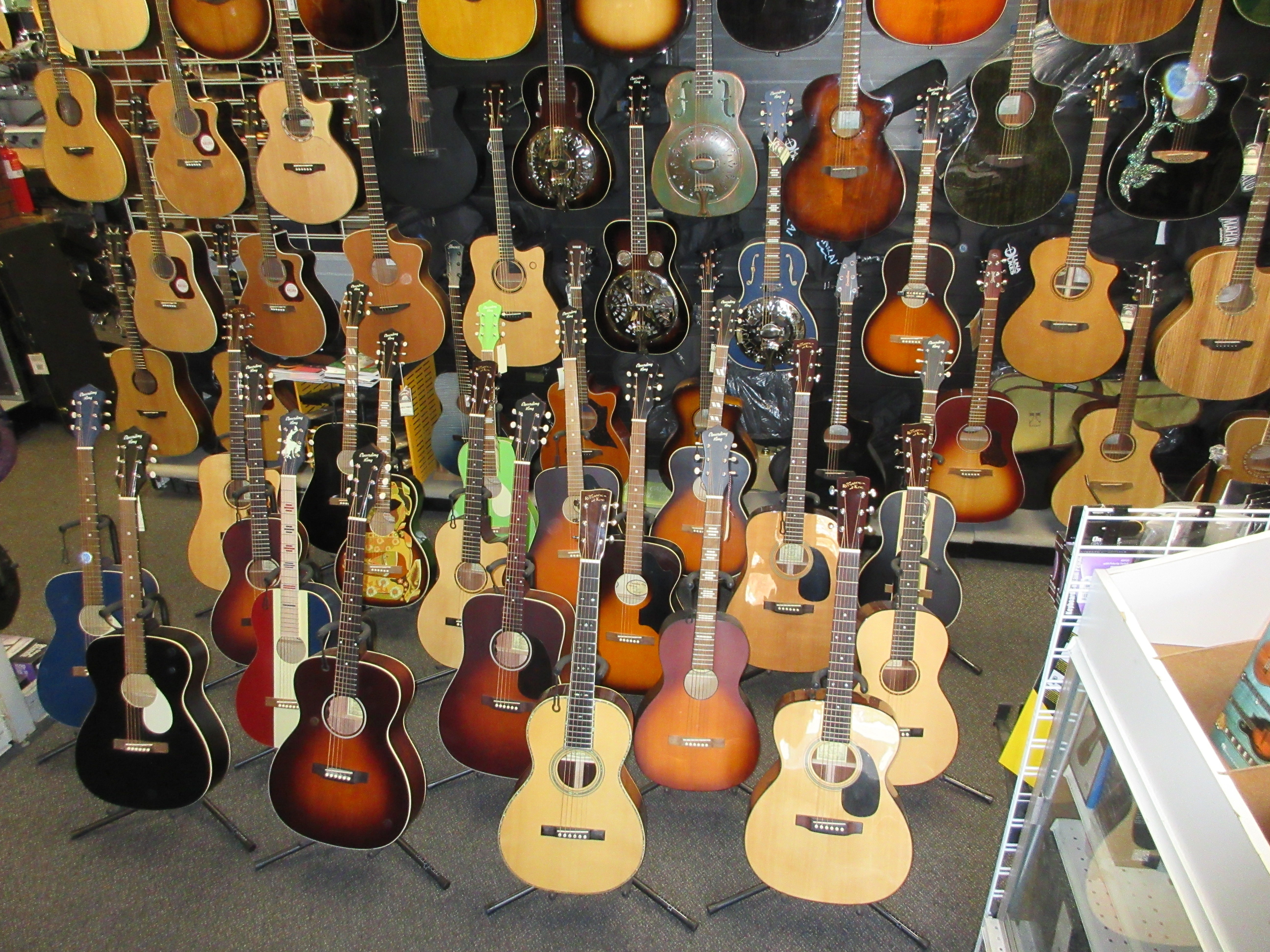 Recording King acoustic and acoustic electric guitars an extra 20% off ...